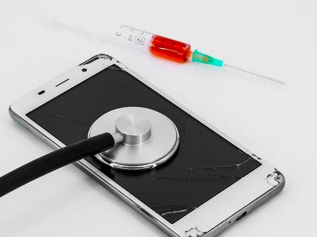 Snowden: Governments Using Pandemic to Build "Architecture of Oppression"